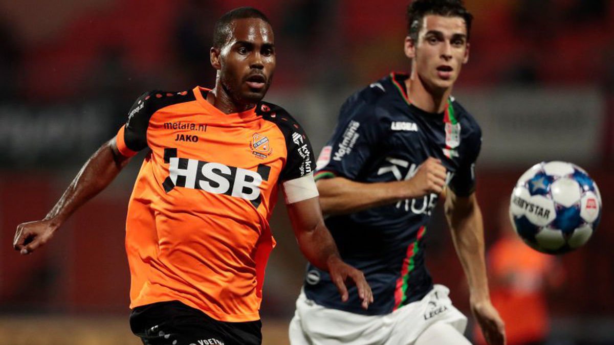 Voetbalflitsen.nl - het meest aansprakende voetbalnieuws met focus op ...